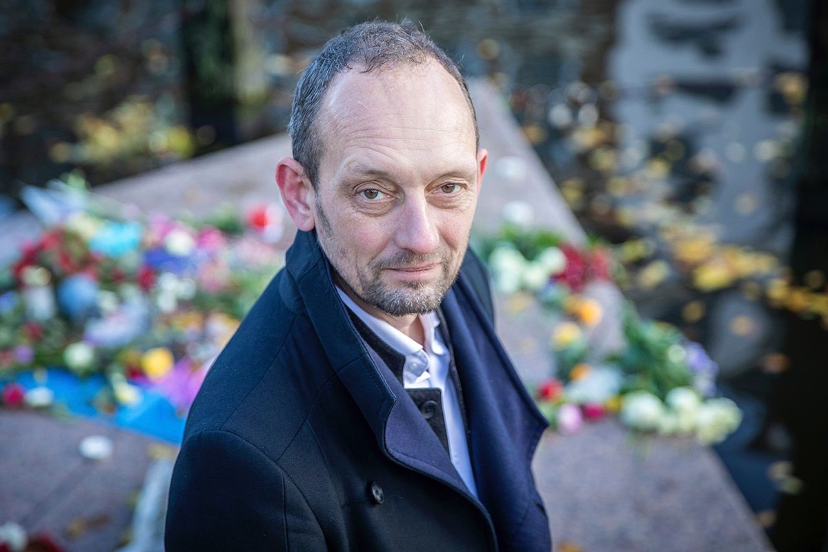 Ethics committees investigate ties to Israel - Ad Valvas